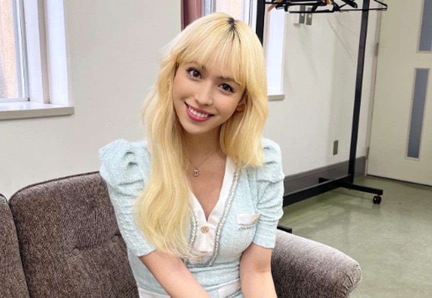 Modelo e estrela da TV japonesa é achada morta aos 27 anos no escritório de seu empresário ...