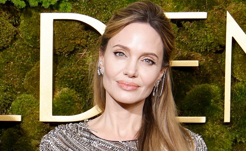 Billy Bob Thornton acaba com mistério de décadas sobre colares com ...