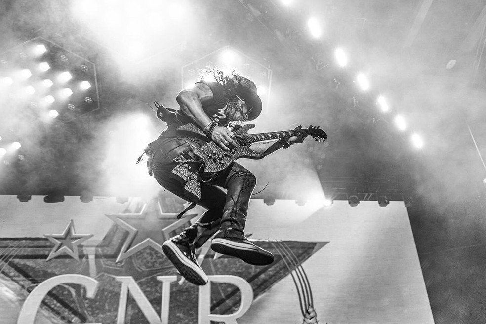Slash quebra silêncio sobre morte da enteada aos 25 anos: 'Meu coração ...