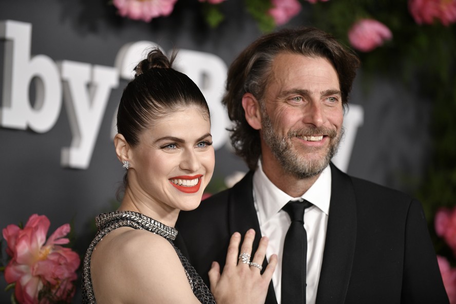 Alexandra Daddario, musa de 'Baywatch', anuncia separação de marido ...
