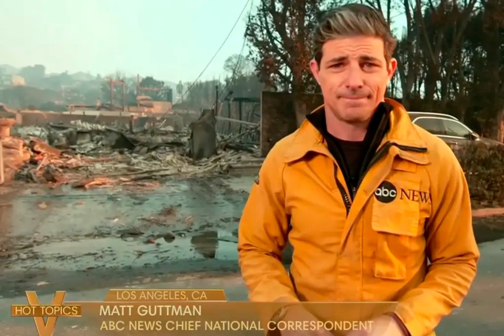 Repórter se emociona ao mostrar a casa de sua tia destruída em incêndio ...
