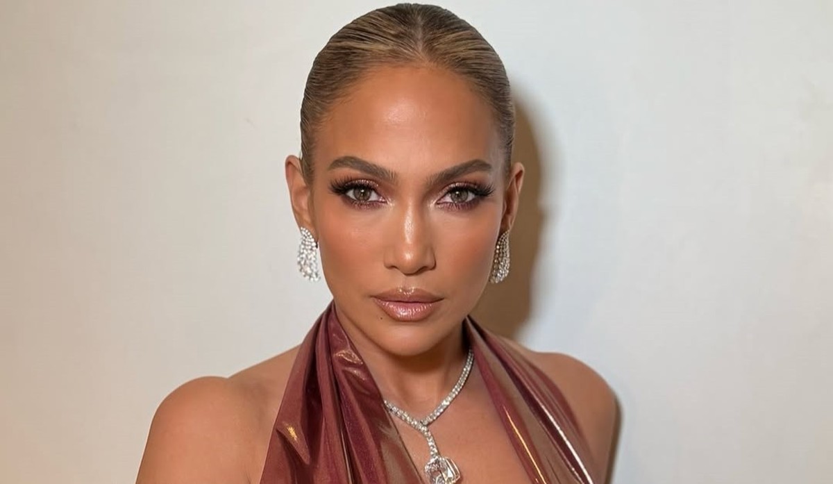 Jennifer Lopez se apaixonou por personagem cowboy de série e quer ...