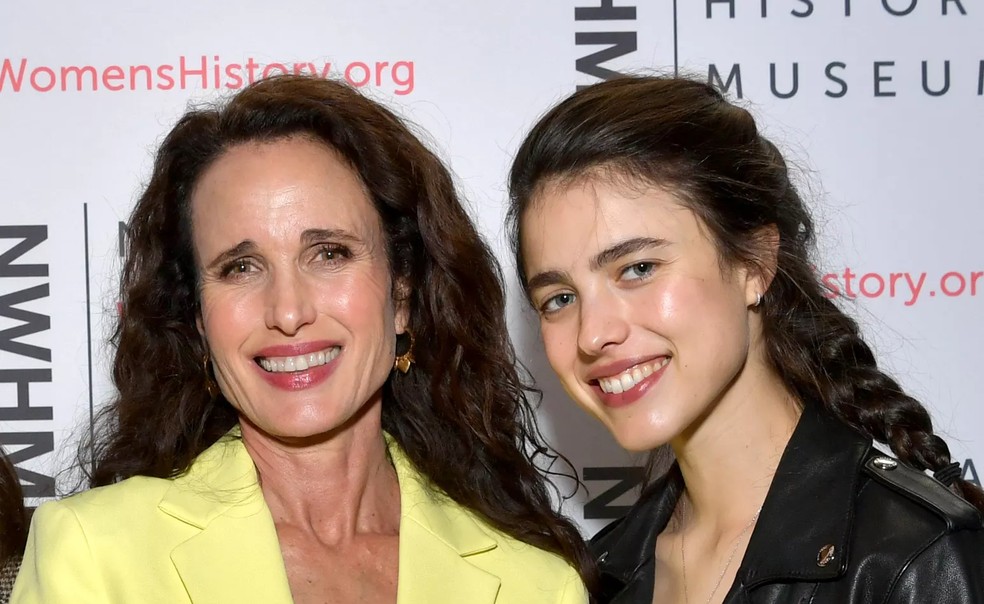 Andie MacDowell, musa dos anos 1990, celebra vida longe de Hollywood e ...