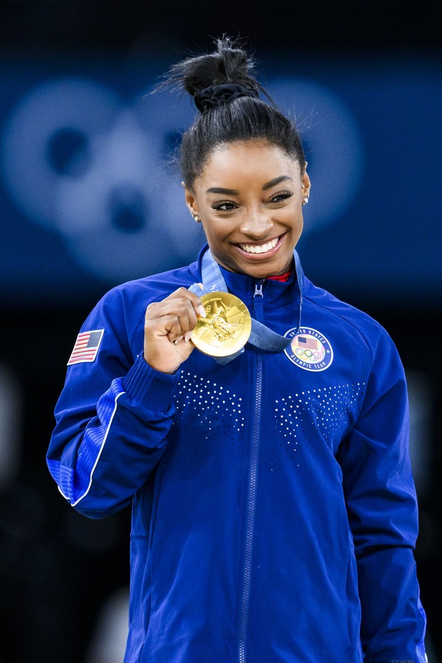 Simone Biles posa com todas as suas medalhas em Jogos Olímpicos: 'Minha ...