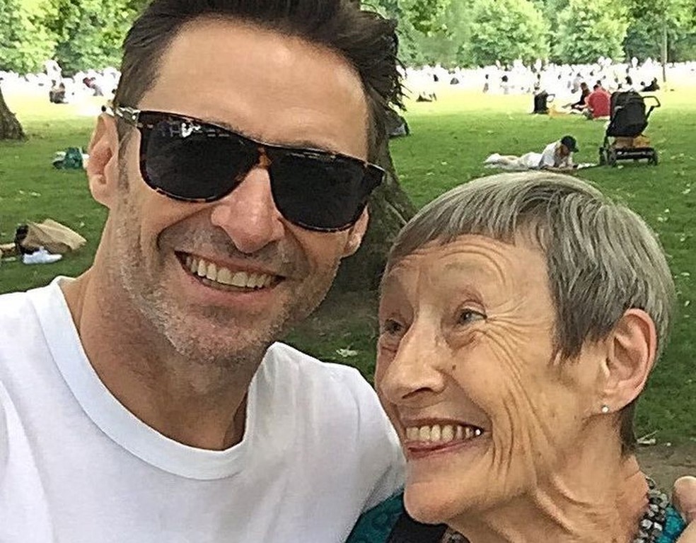 Nova namorada dá última palavra em cada passo de Hugh Jackman, diz site ...
