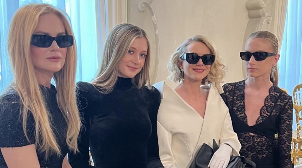 Nicole Kidman e Naomi Watts vão com filhas a evento de grife em Paris e ...