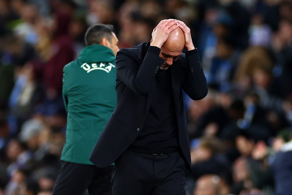 Guardiola posta texto sério após aparecer com marcas no rosto e dizer ...