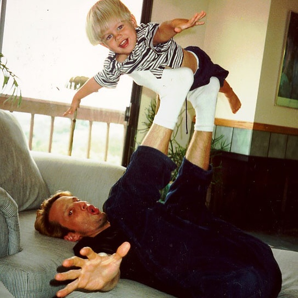 Tony Hawk, lenda do skate, resgata ingresso de show do Nirvana e ...