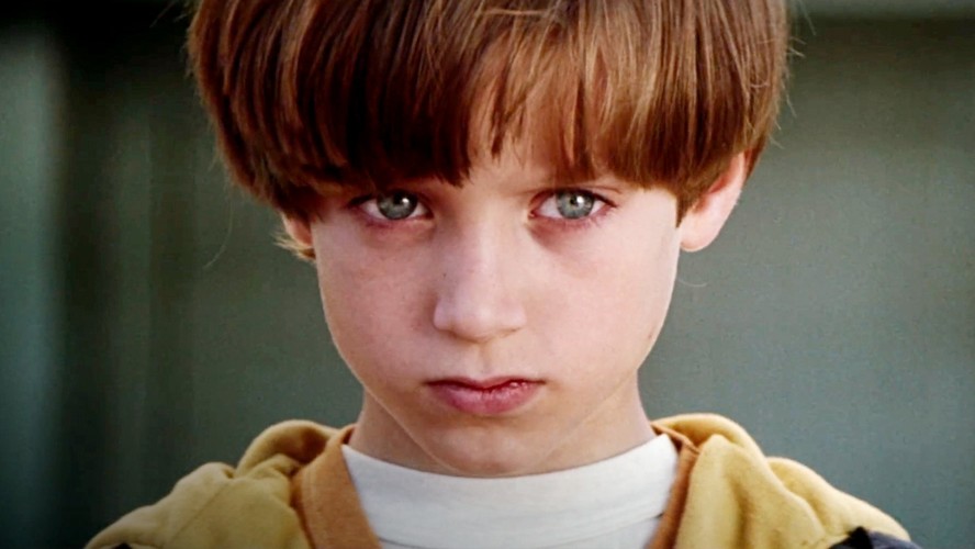 Com quem Elijah Wood, astro de 'O Senhor dos Anéis', possui dívida ...