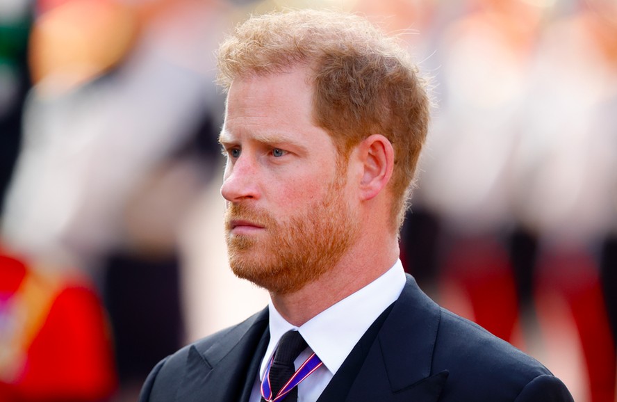 Os parentes que mantém contato com Harry 'pelas costas' de William e ...
